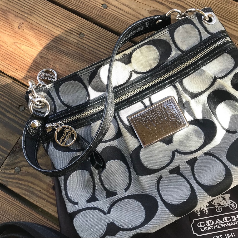 Coach Poppy Signature Satin Lurex Hippie Crossbody - Gem